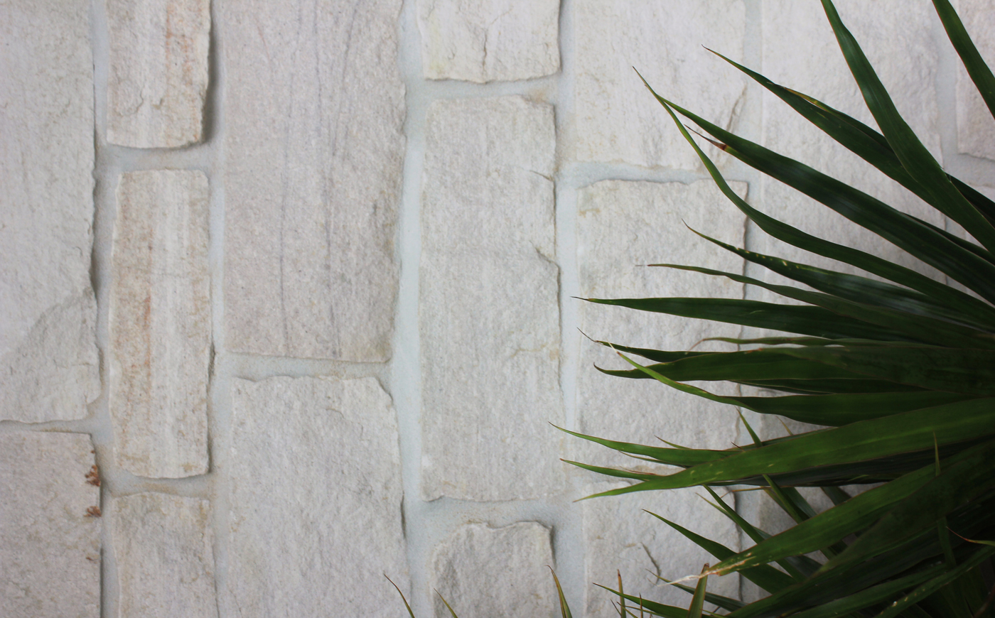 Byron Rock Wall Cladding - Products - Surface Gallery